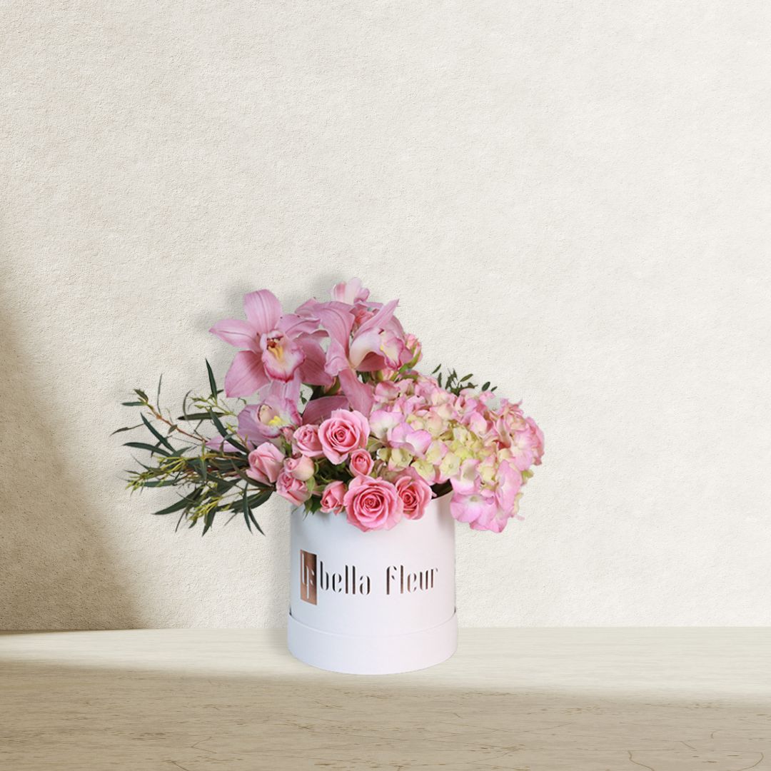 Tender roses, hydrangeas and orchids in pink Bellerose Bella Box buy at ...