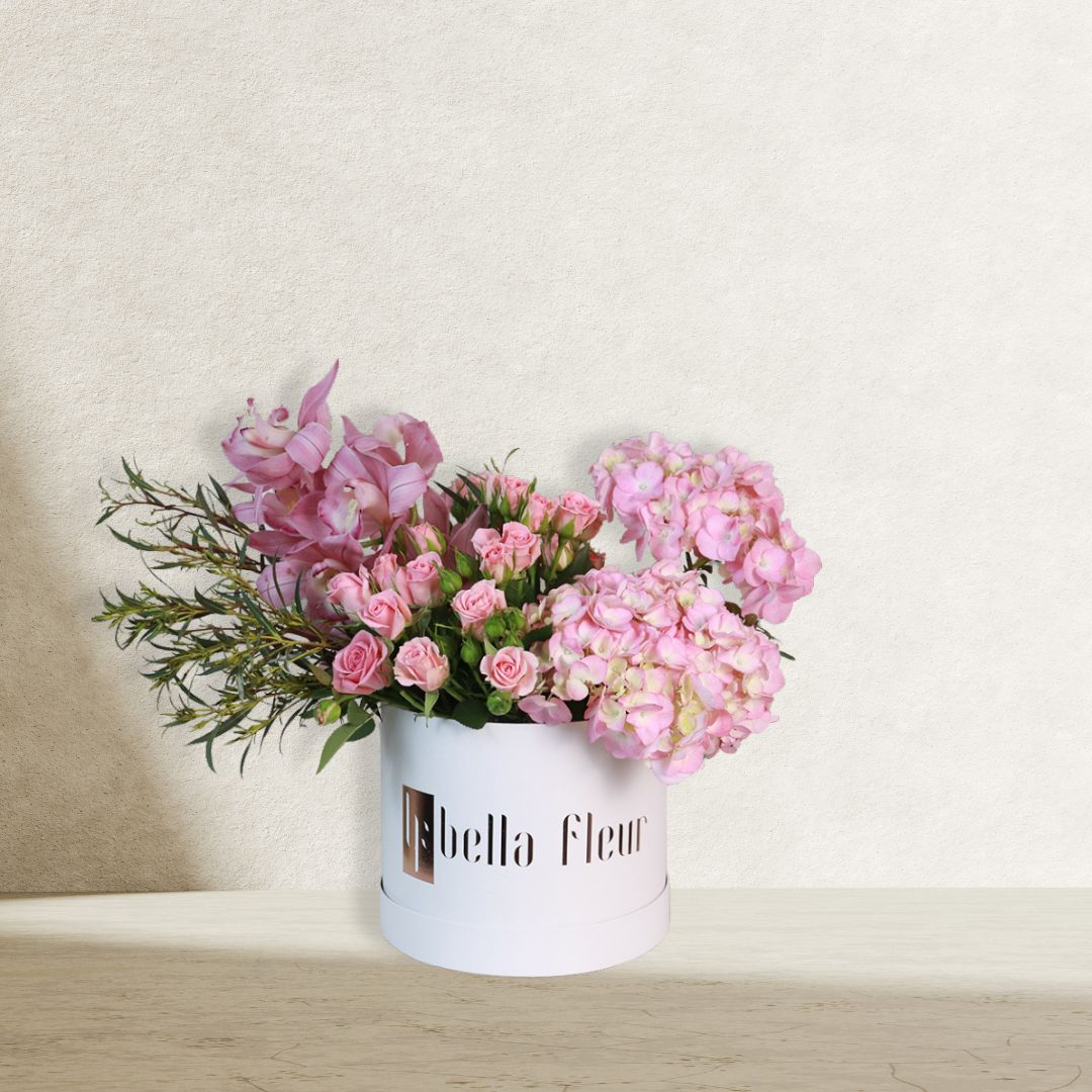 Tender roses, hydrangeas and orchids in pink Bellerose Bella Box buy at ...
