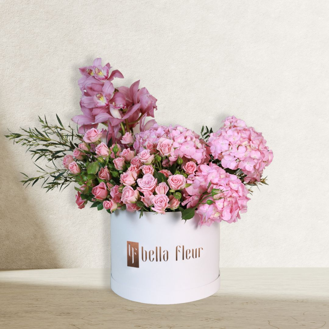 Tender roses, hydrangeas and orchids in pink Bellerose Bella Box buy at ...